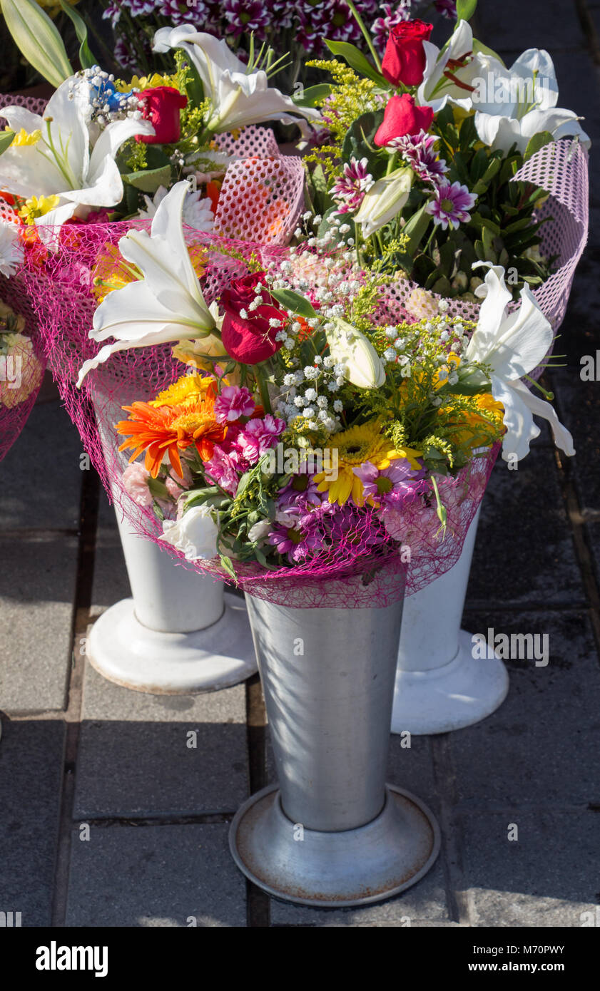 Beautiful colorful natural spring flowers in a vase Stock Photo - Alamy