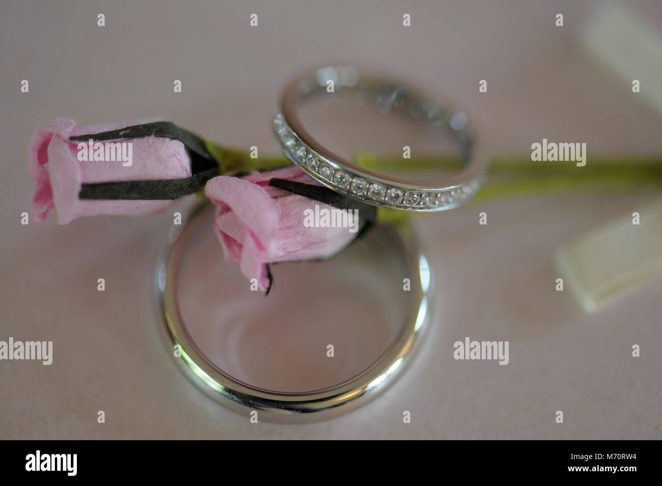 Close up, Wedding Band, Wedding ring Stock Photo - Alamy