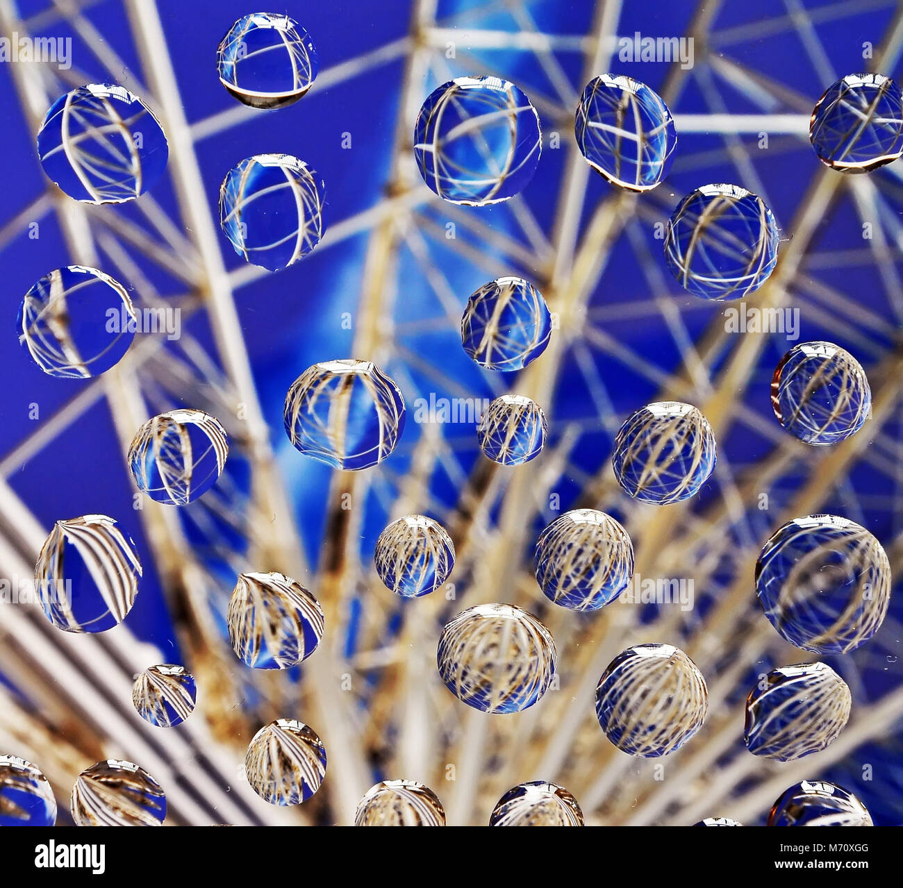 Glass particle hi-res stock photography and images - Alamy