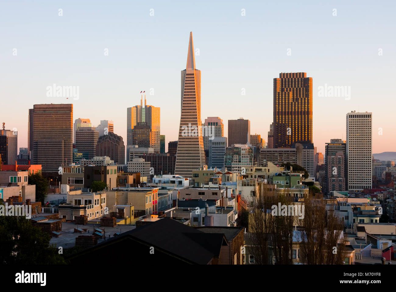 Downtown area city streets hi-res stock photography and images - Alamy