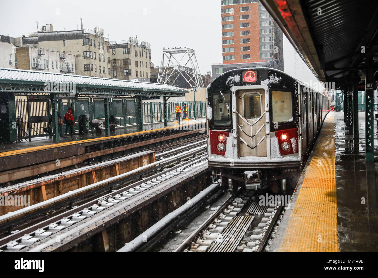New York, New York, USA. 7th Mar, 2018. Snow fell at 161 Yankee Stadium ...