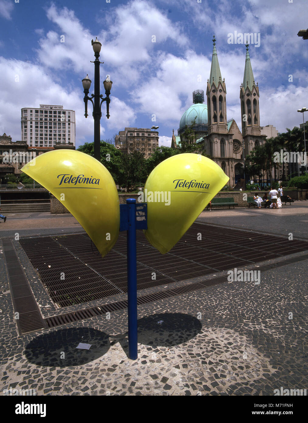 Telefoonica hi-res stock photography and images - Alamy