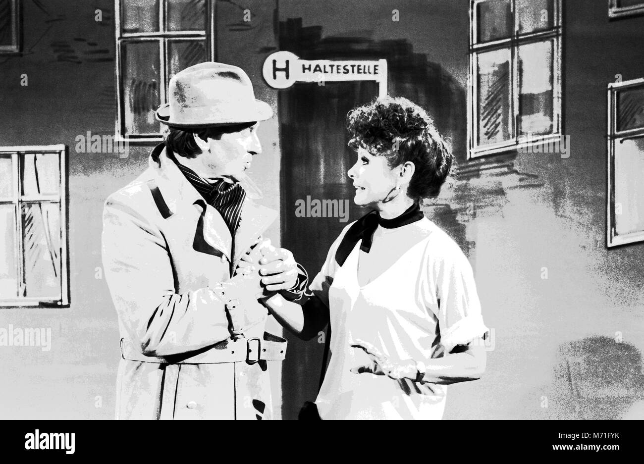 Bushaltestelle Black and White Stock Photos & Images - Alamy