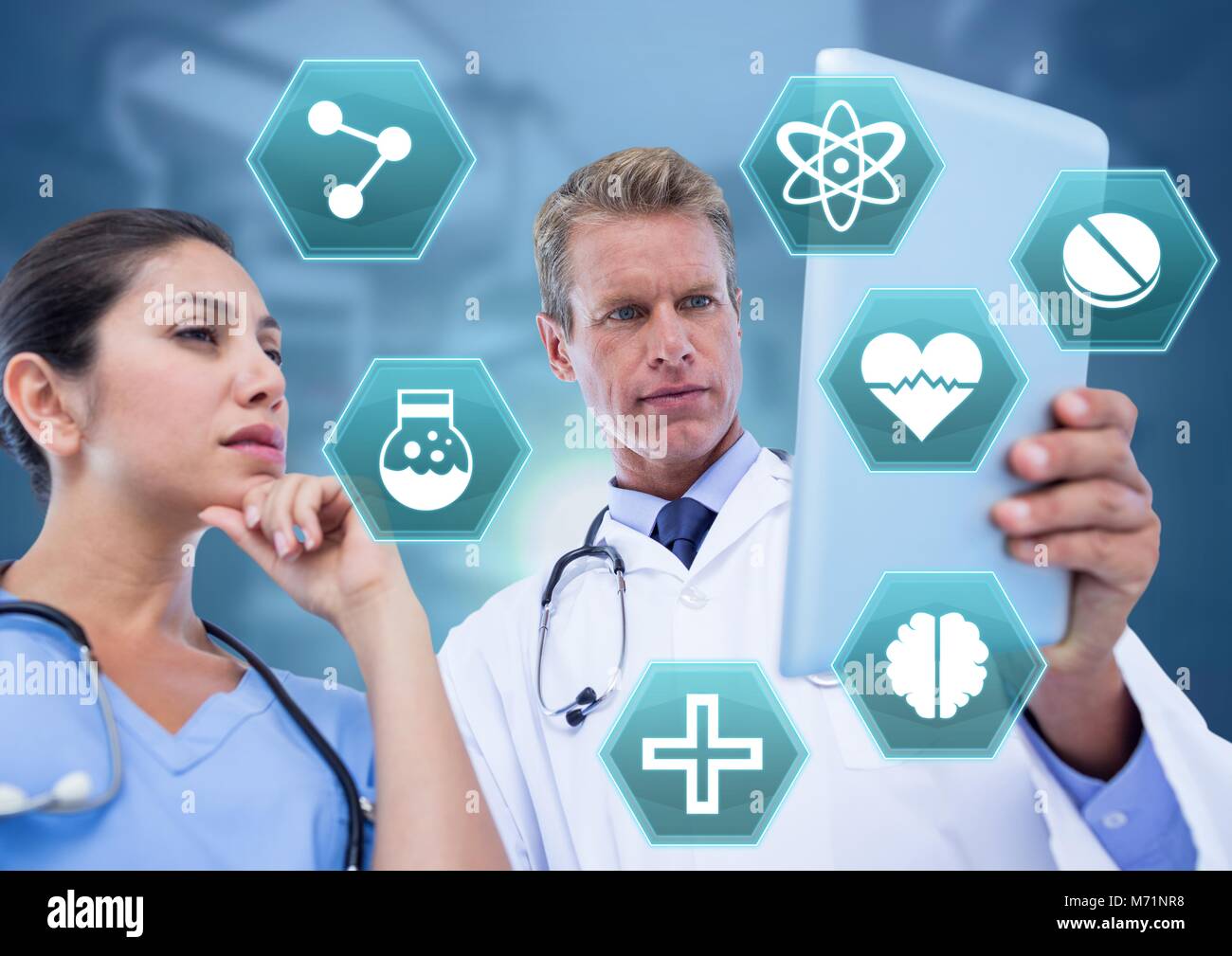 Medical doctors operating hi-res stock photography and images - Alamy