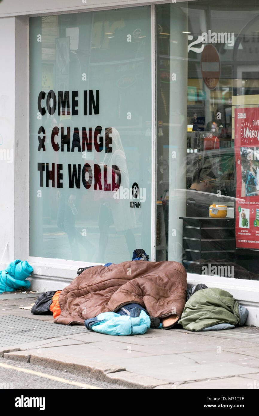 homeless homelessness beg beggar tramp swep rough sleeper sleeping cold ...