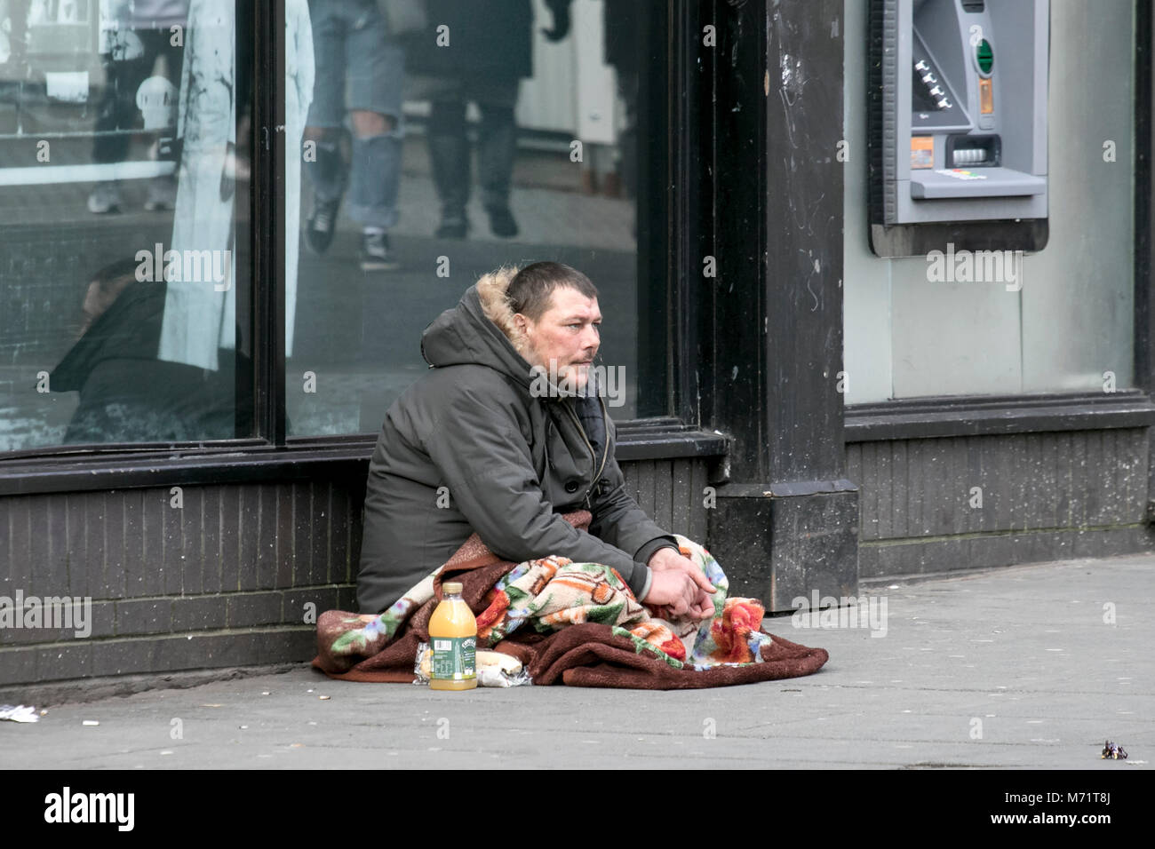homeless homelessness beg beggar tramp swep rough sleeper sleeping cold ...