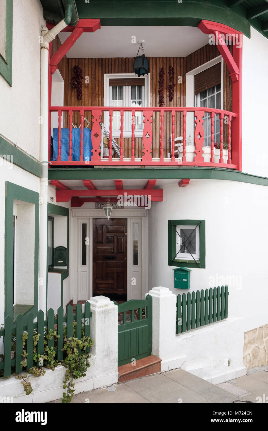 Old wooden house upstairs balcony hi-res stock photography and images ...