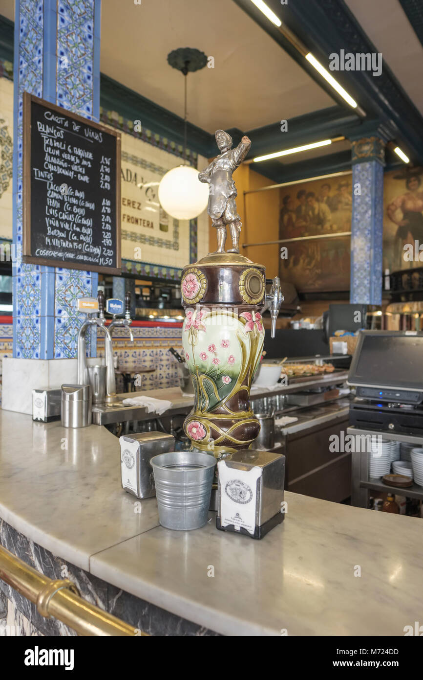 Cafe Iruna, Bilbao, Vizcaya, Pais Vasco, Spain Stock Photo - Alamy