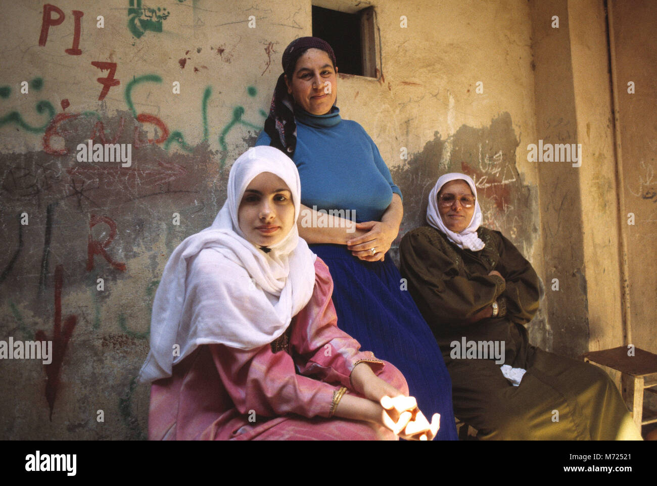 Palestinians posing hi-res stock photography and images - Alamy