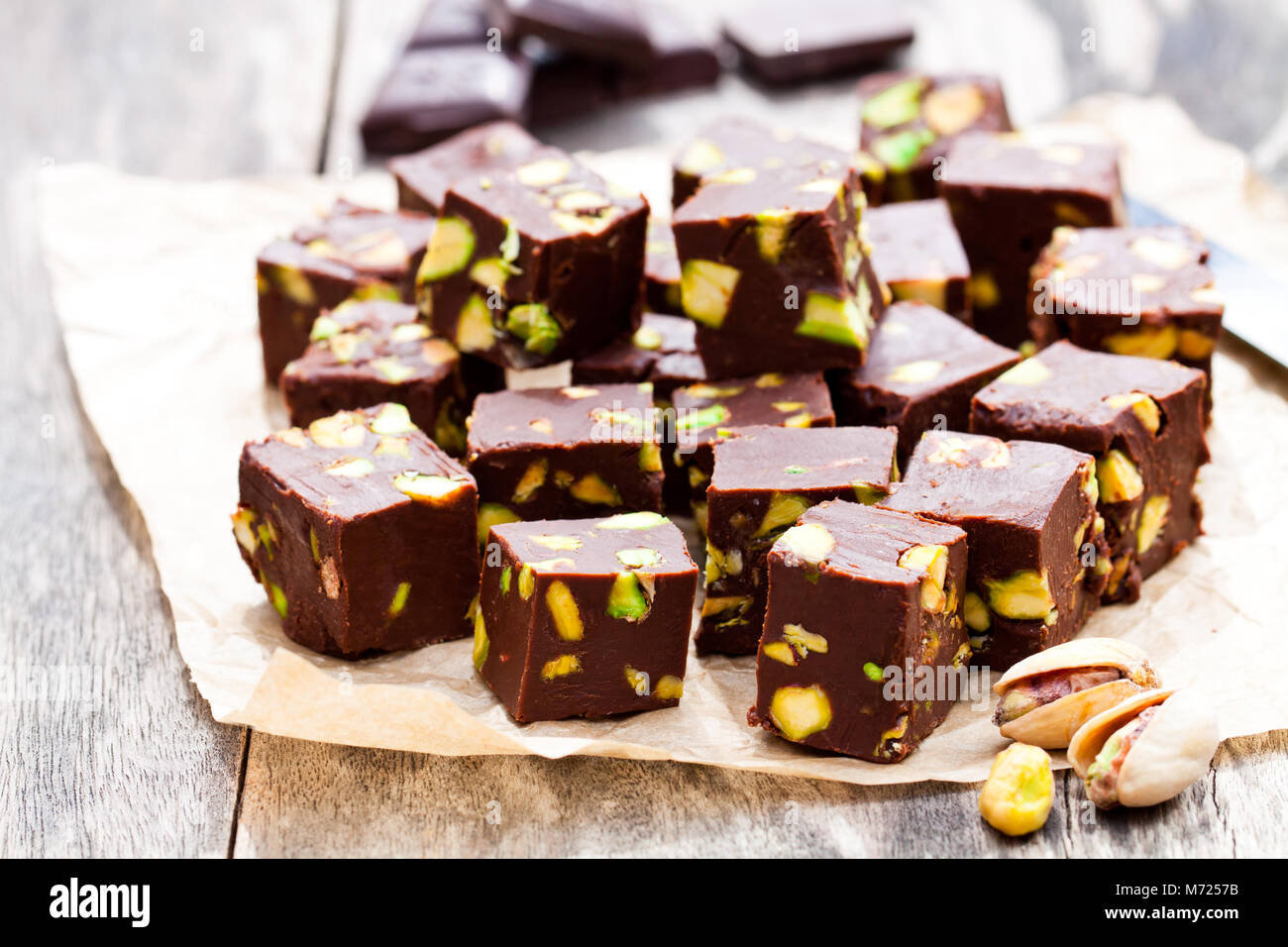 Dark chocolate cube cubes food hi-res stock photography and images - Alamy