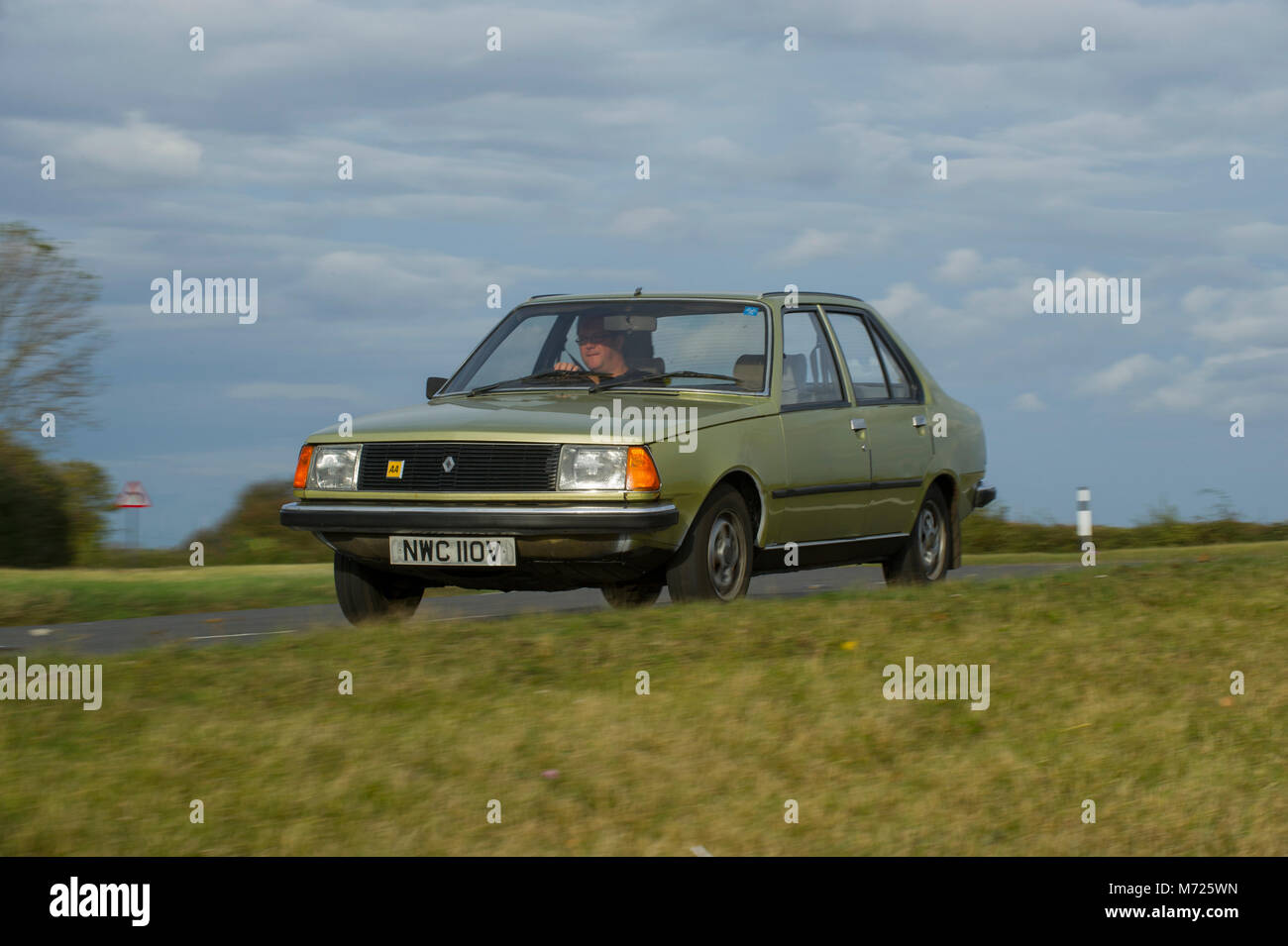 1980 Renault 18TS classic French saloon car Stock Photo - Alamy