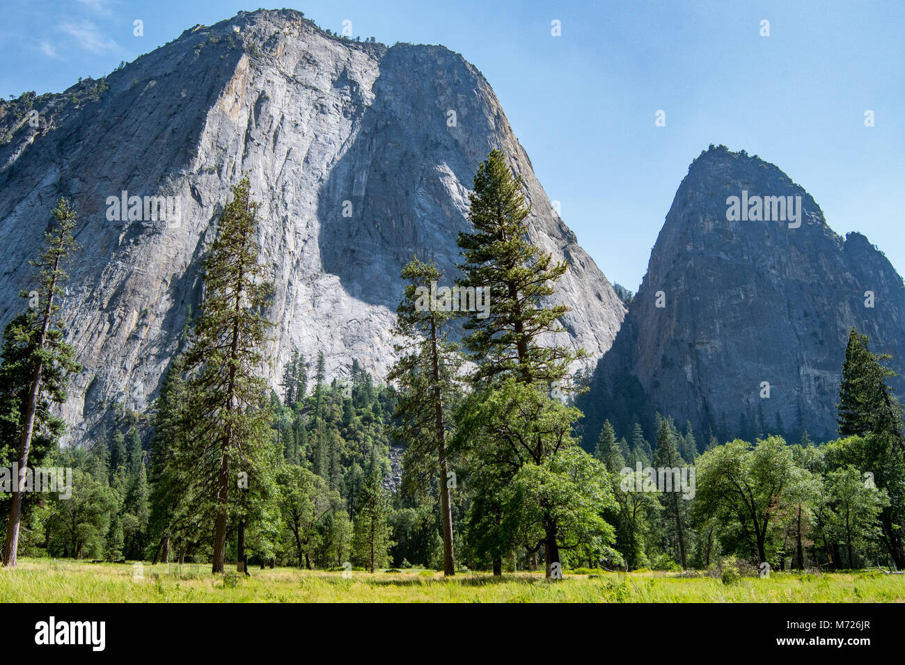 Yosemite tourism hi-res stock photography and images - Alamy