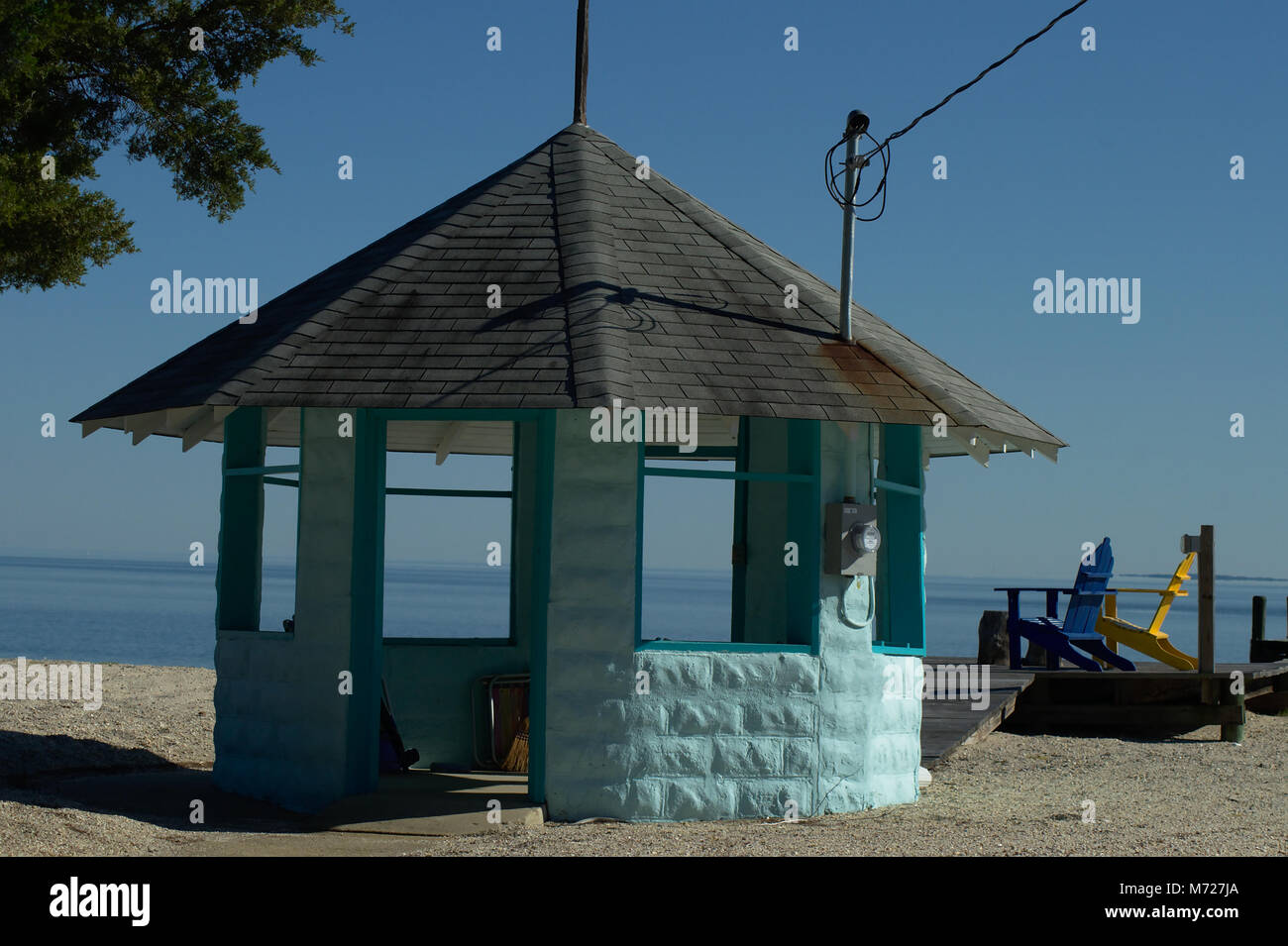 Blue beach hut Stock Photo - Alamy