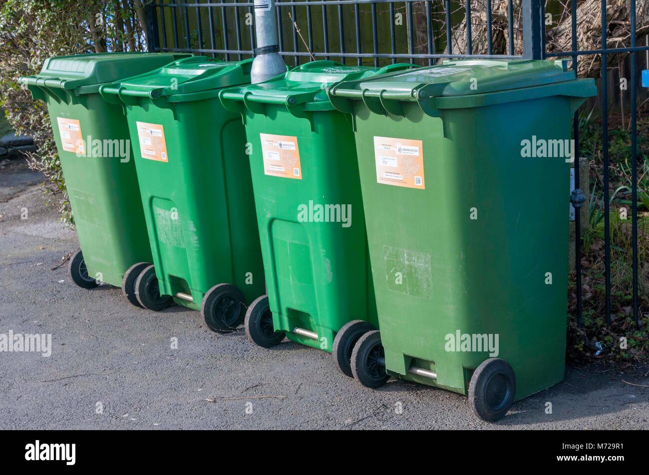 Re cycling bins hi-res stock photography and images - Alamy