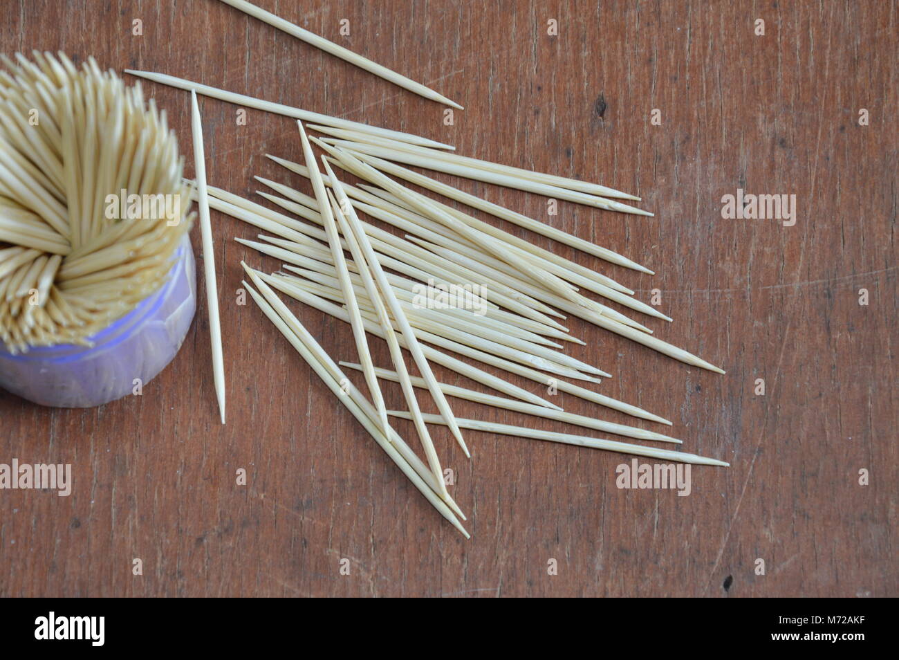 toothpick in box packaging Stock Photo - Alamy