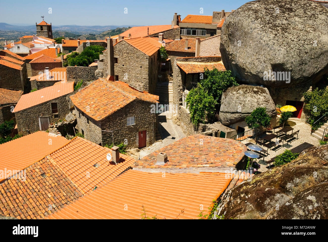Old village made in giant stones, Monsanto, Portugal Stock Photo - Alamy
