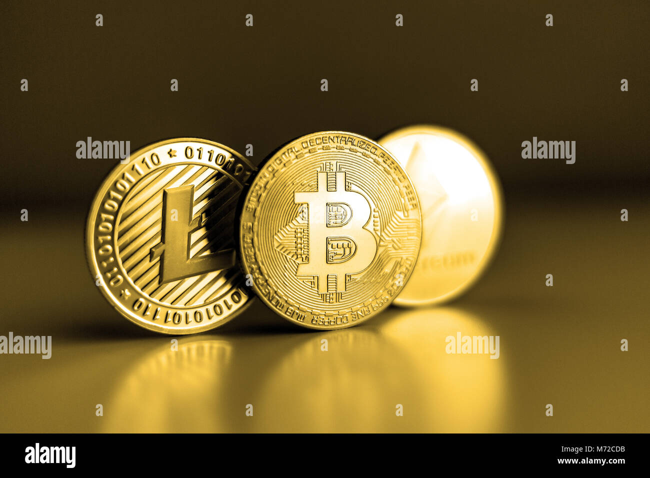Fake gold coins hi-res stock photography and images - Alamy