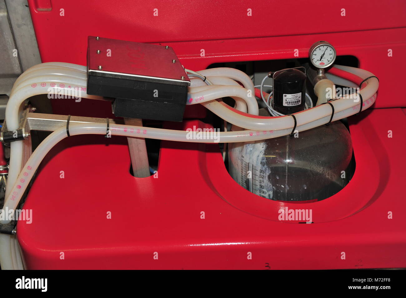 Robot milker hi-res stock photography and images - Alamy