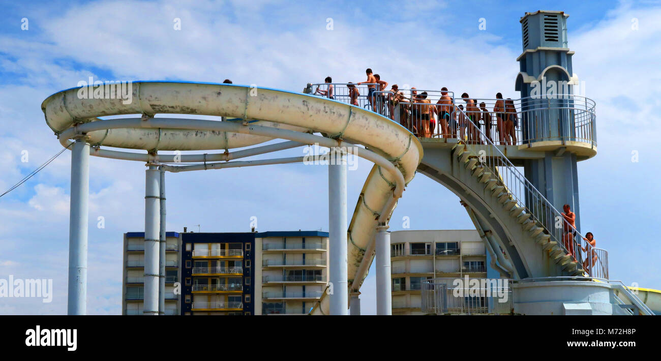 Children Water Slide Stock Photos & Children Water Slide Stock Images ...