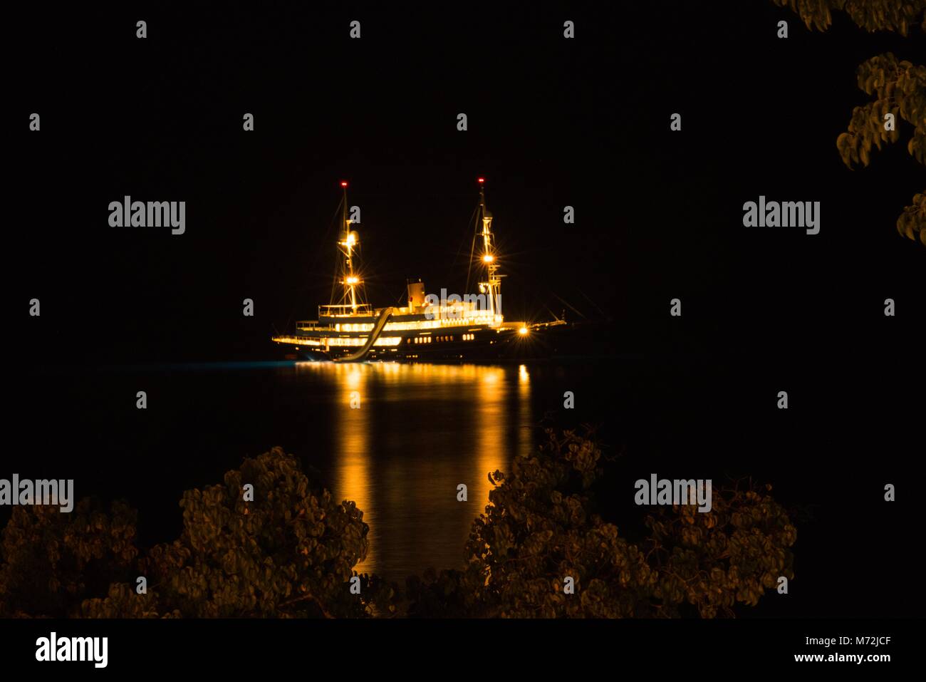 Barbados at night hi-res stock photography and images - Alamy
