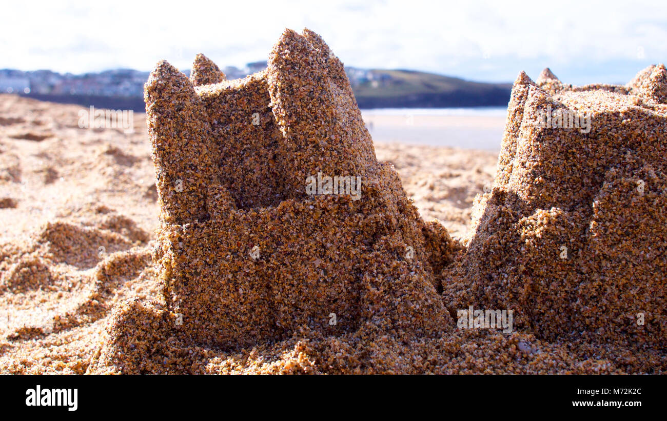 Castles of cloud hi-res stock photography and images - Alamy