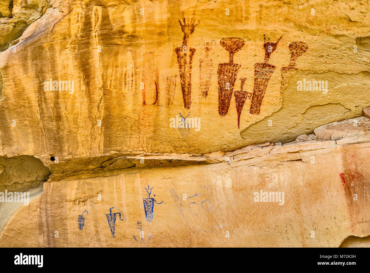Fremont culture pictographs at Carrot Man Site in Moon Canyon, Dragon ...