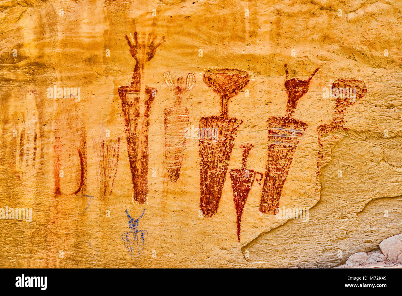 Fremont culture pictographs at Carrot Man Site in Moon Canyon, Dragon ...