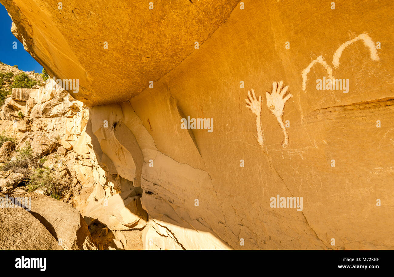 Waving Hands Site pictographs art panel, Canyon Pintado Historic ...