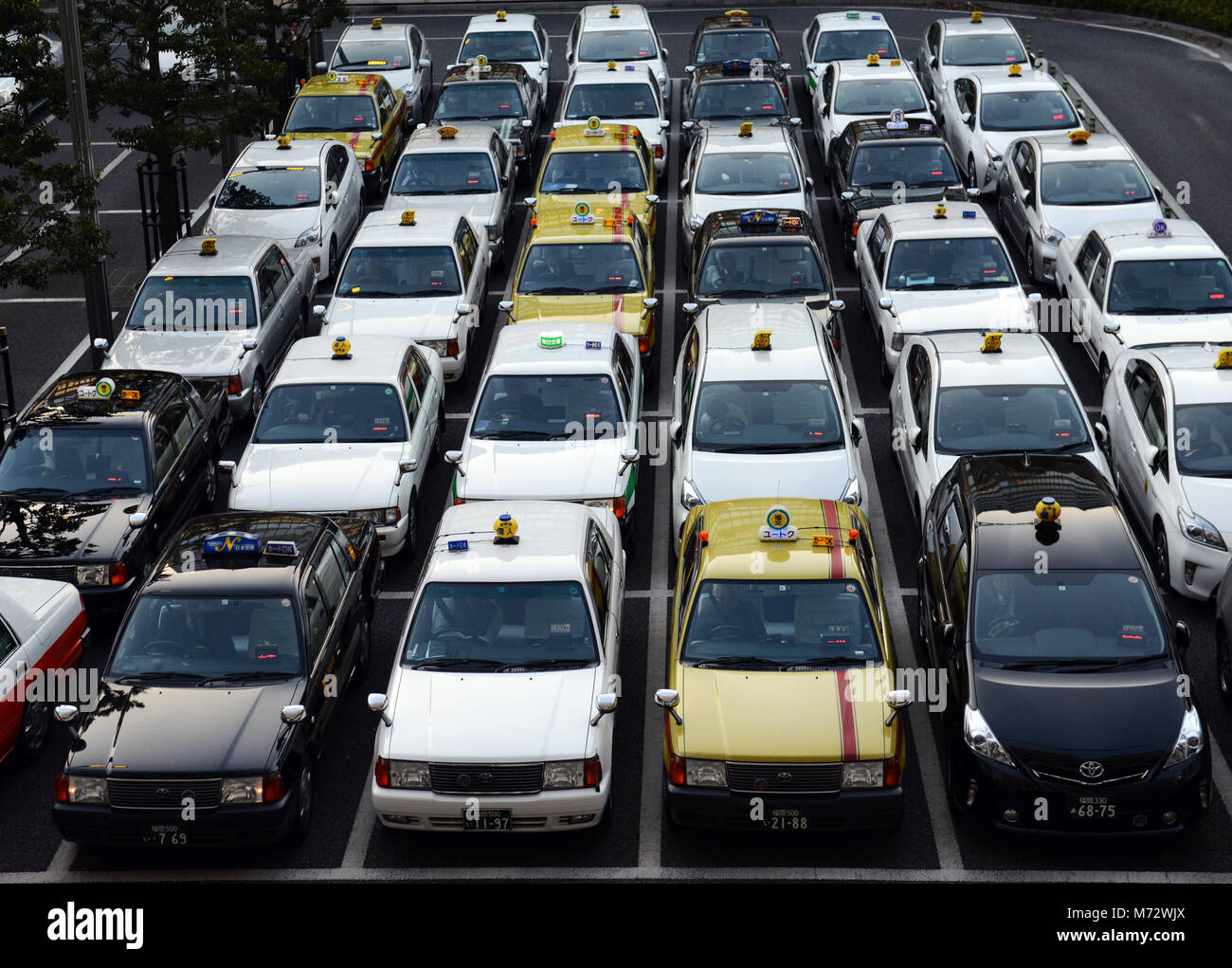 Japanese taxi hi-res stock photography and images - Alamy