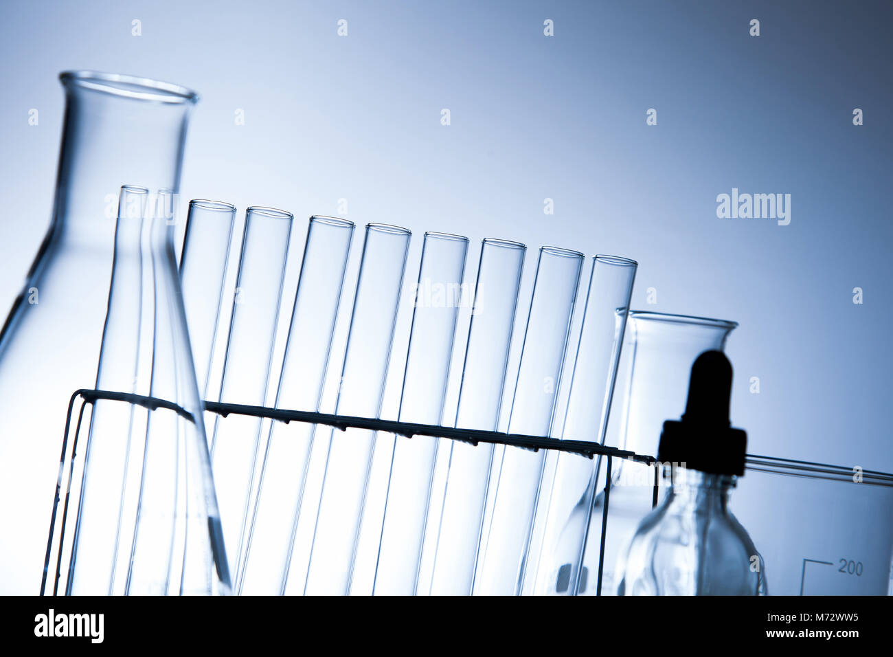 Experimental equipment hi-res stock photography and images - Alamy