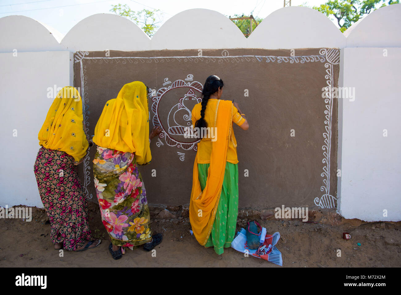 Traditional rajasthani patterns hi-res stock photography and images - Alamy