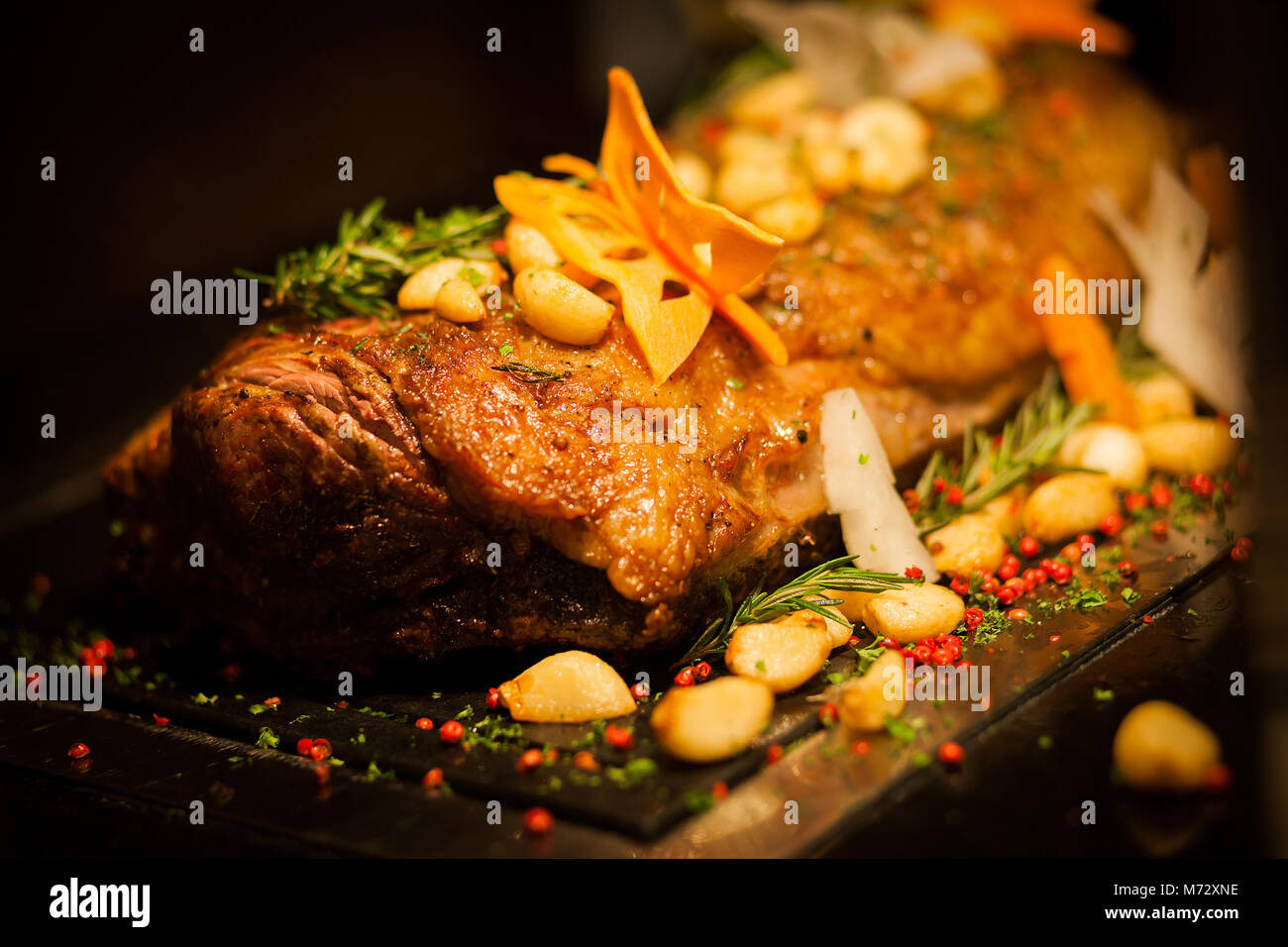 Full pork body hi-res stock photography and images - Alamy