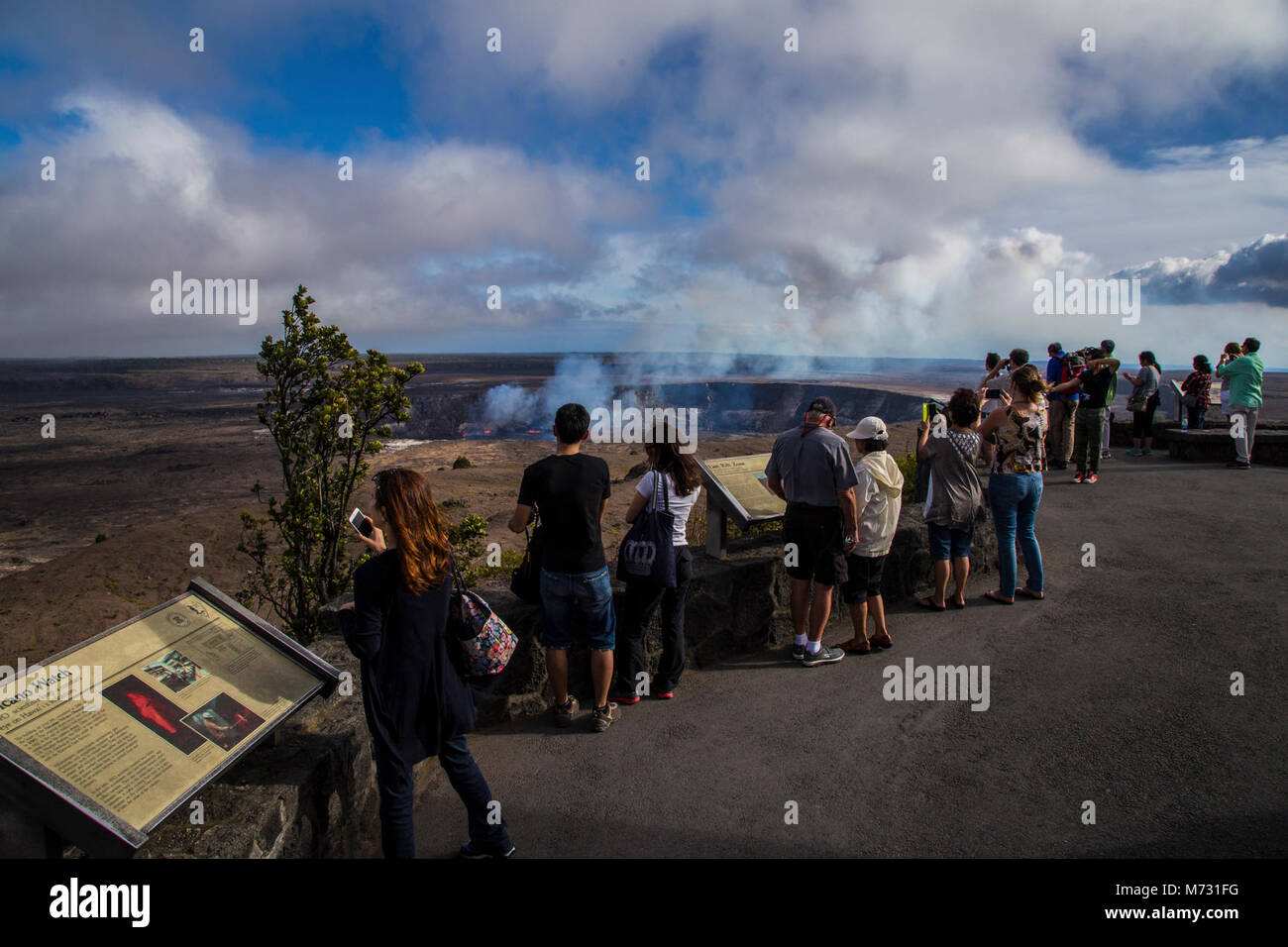 Visitors at the Jaggar Museum observation deck along Kīlauea caldera ...