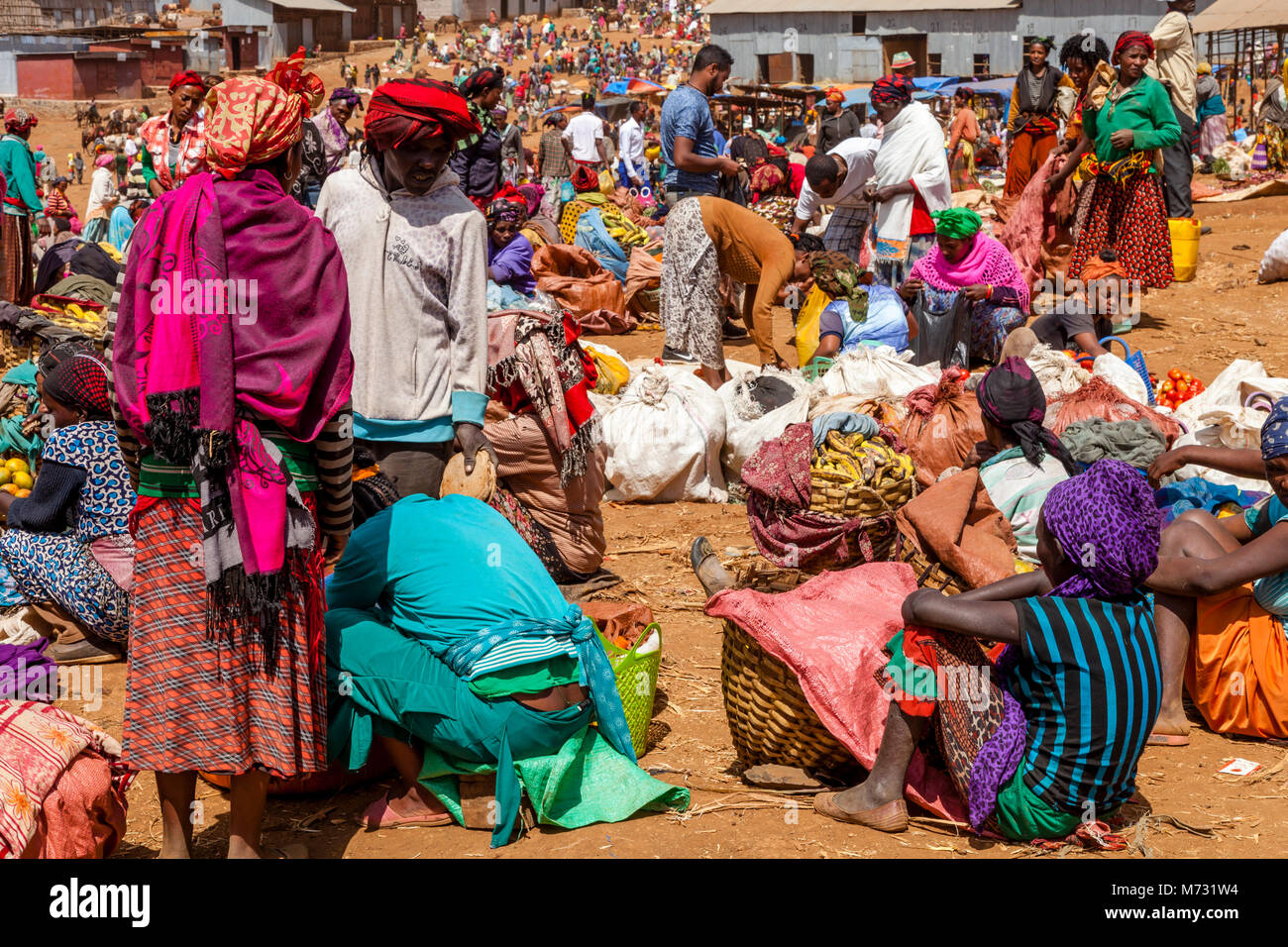 Dorze Women Selling Fruit At The Famous Saturday Market In The Village ...