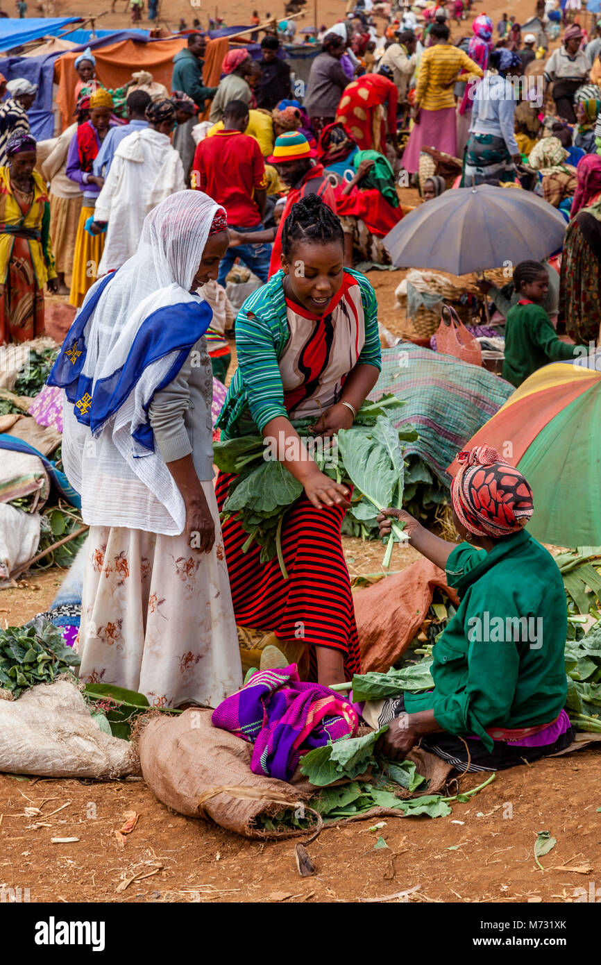 Market day in chencha ethiopia hi-res stock photography and images - Alamy