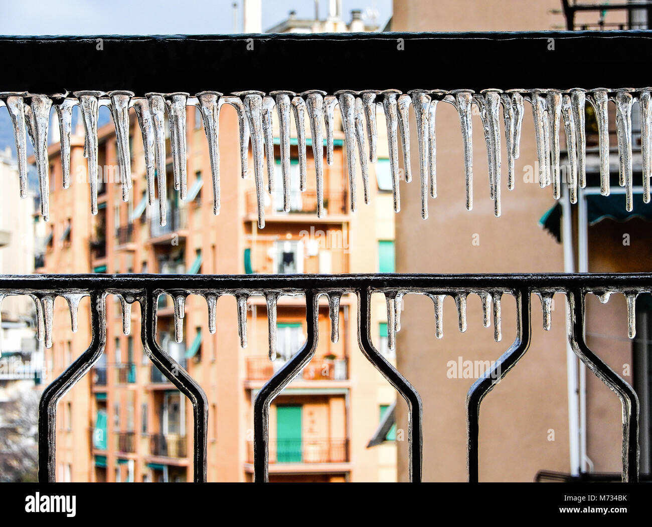Freeze railing hi-res stock photography and images - Alamy