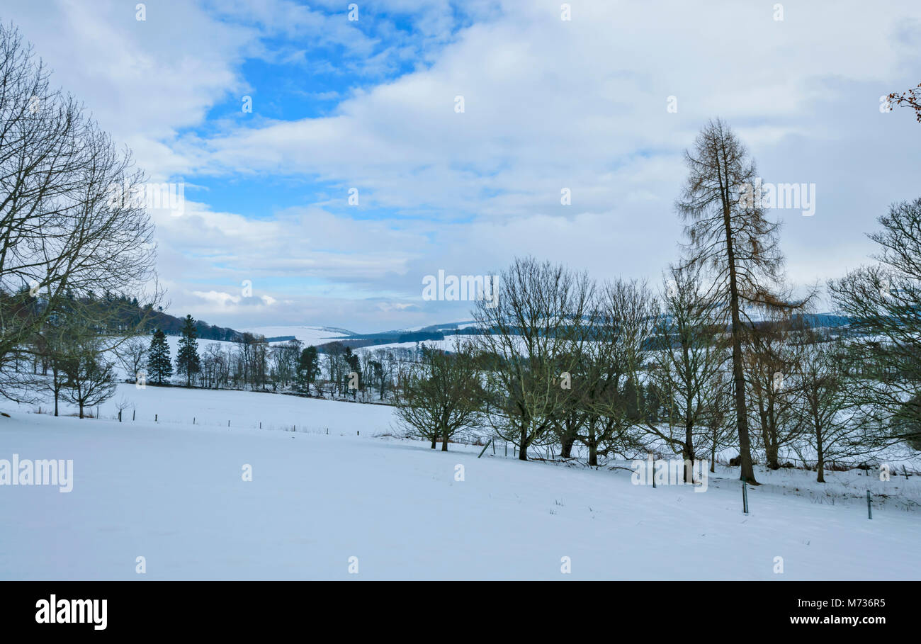 Scottish tourist attractions hi-res stock photography and images - Alamy