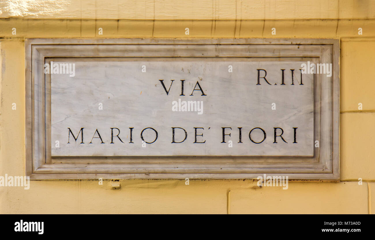 Street sign in Rome, Italy Stock Photo - Alamy