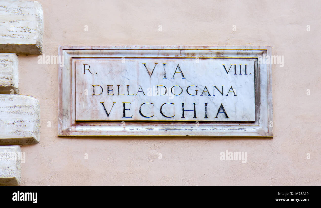 Street sign in Rome, Italy Stock Photo - Alamy