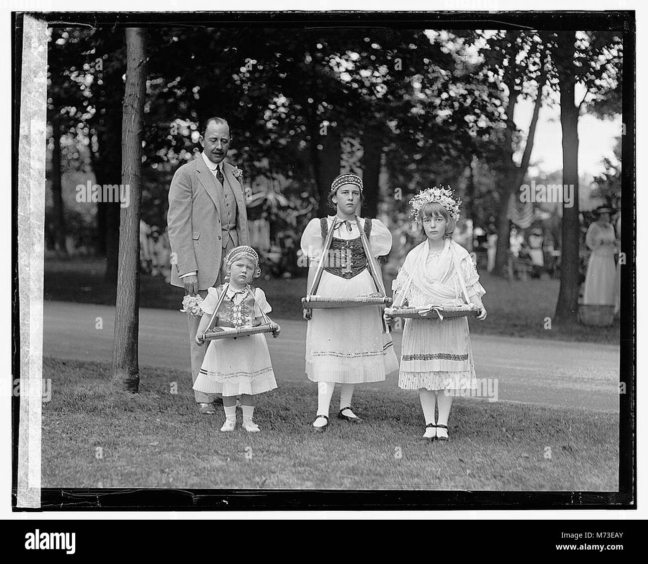 Count Szechenyi & children, 5-21-22 LOC npcc.06215 Stock Photo - Alamy
