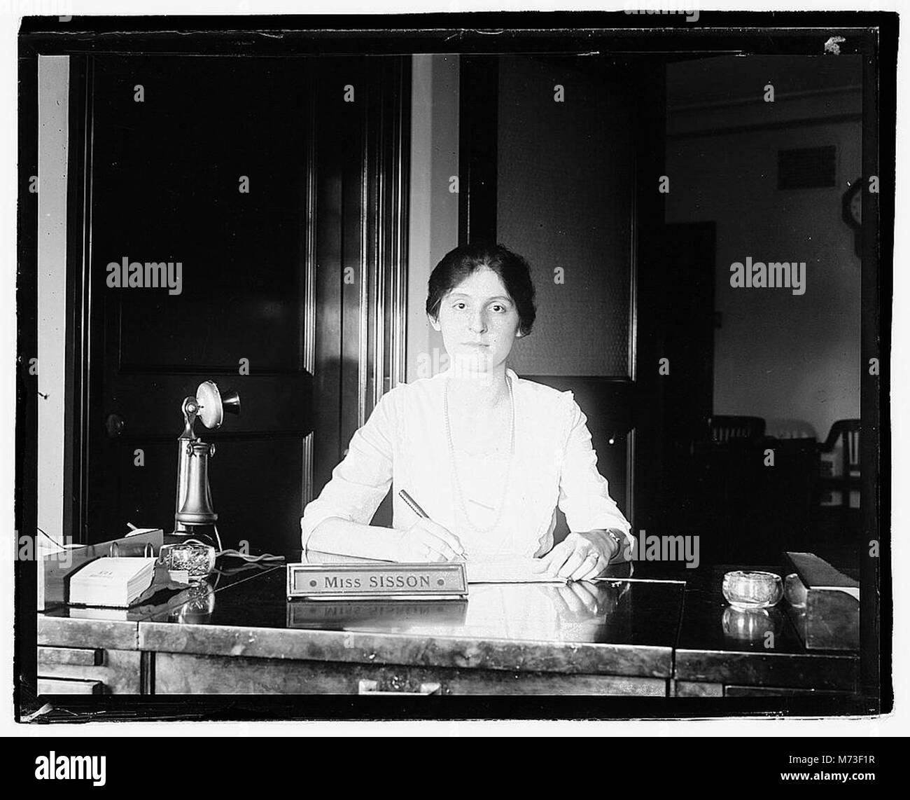 C & P Tel., Miss Sisson LOC npcc.04863 Stock Photo - Alamy