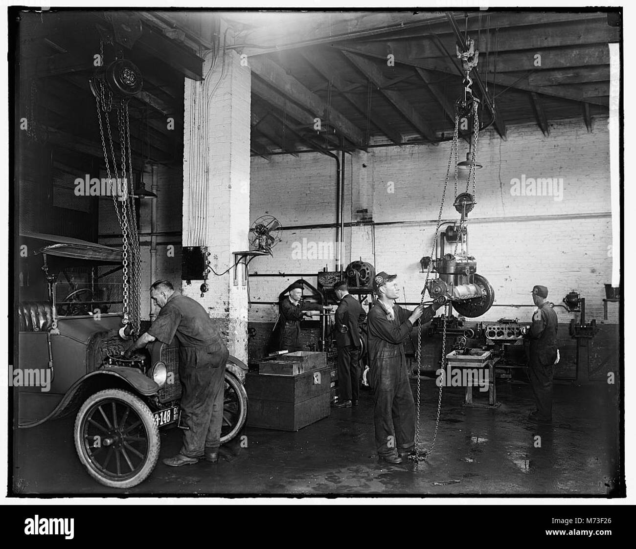 The C & P Telephone Company garage, an essential building for the early ...
