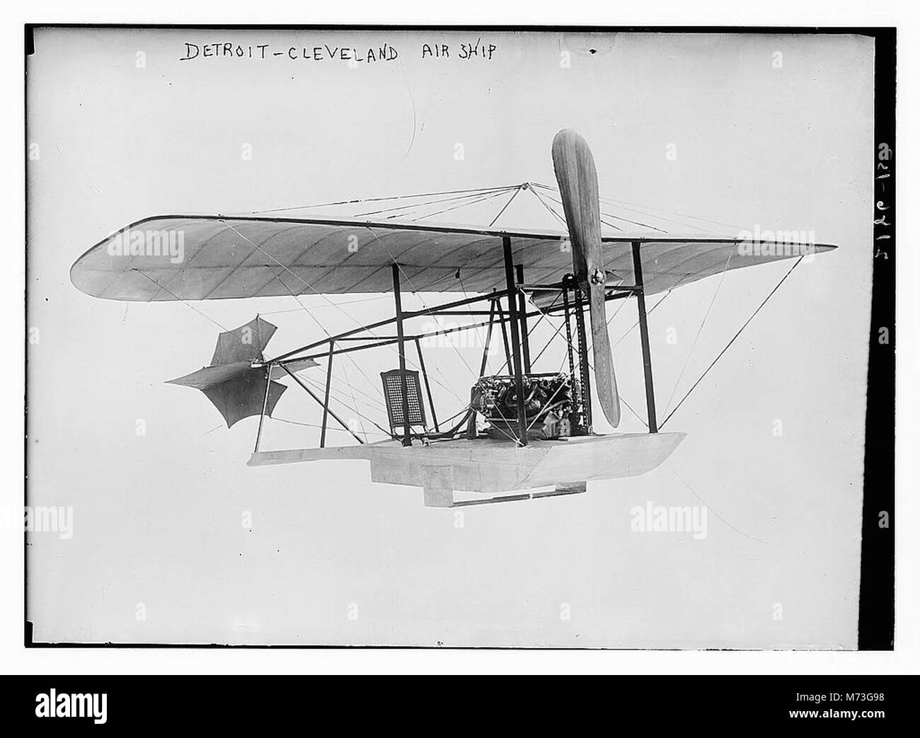 A photograph of the Detroit Cleveland airship, an early 20th-century ...