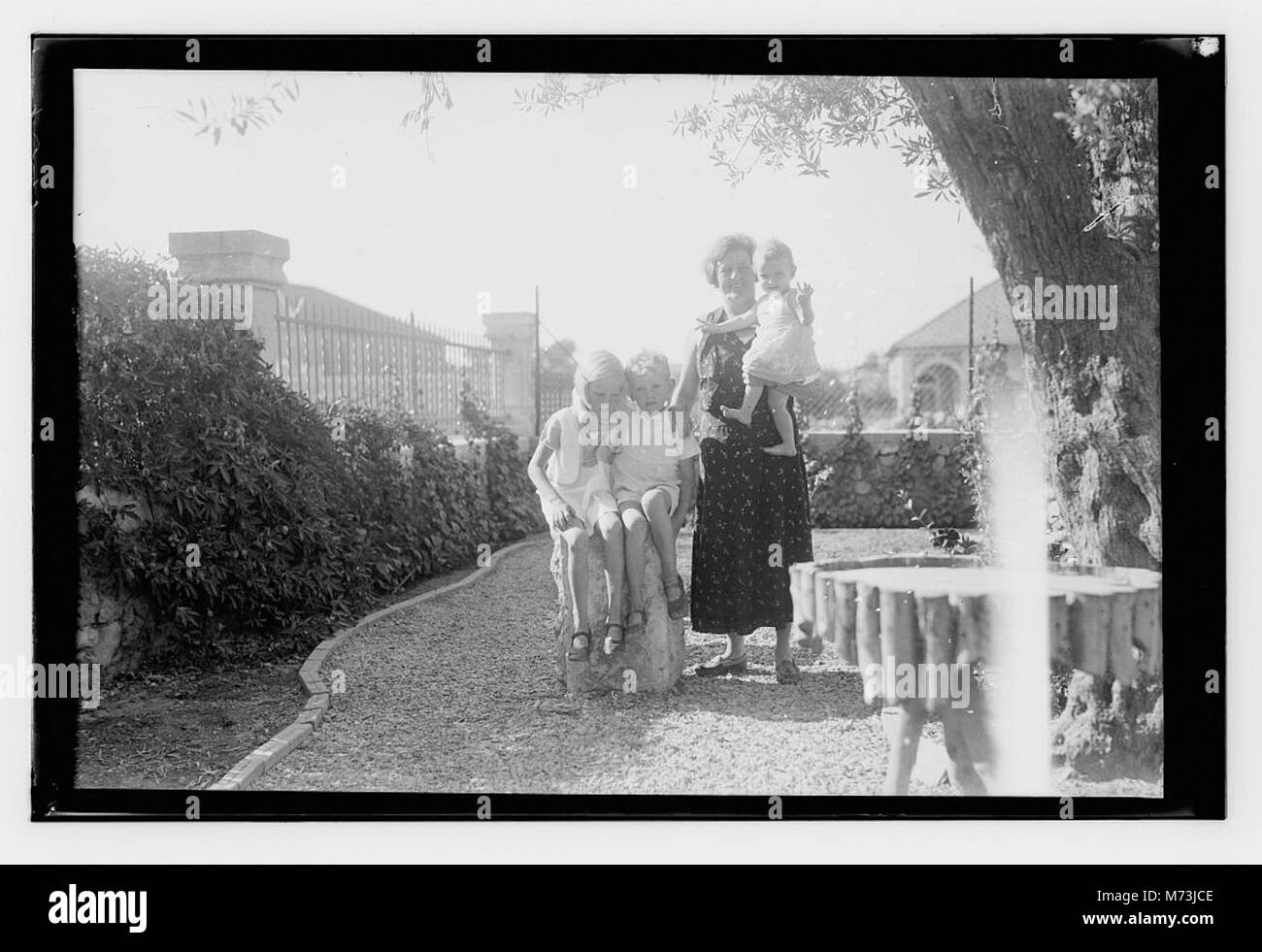 Family with three childrens Black and White Stock Photos & Images - Alamy