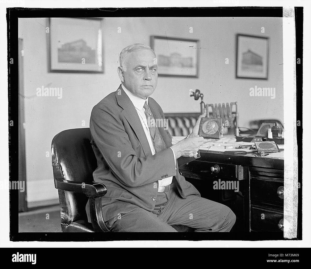 Medal 6 hi-res stock photography and images - Alamy