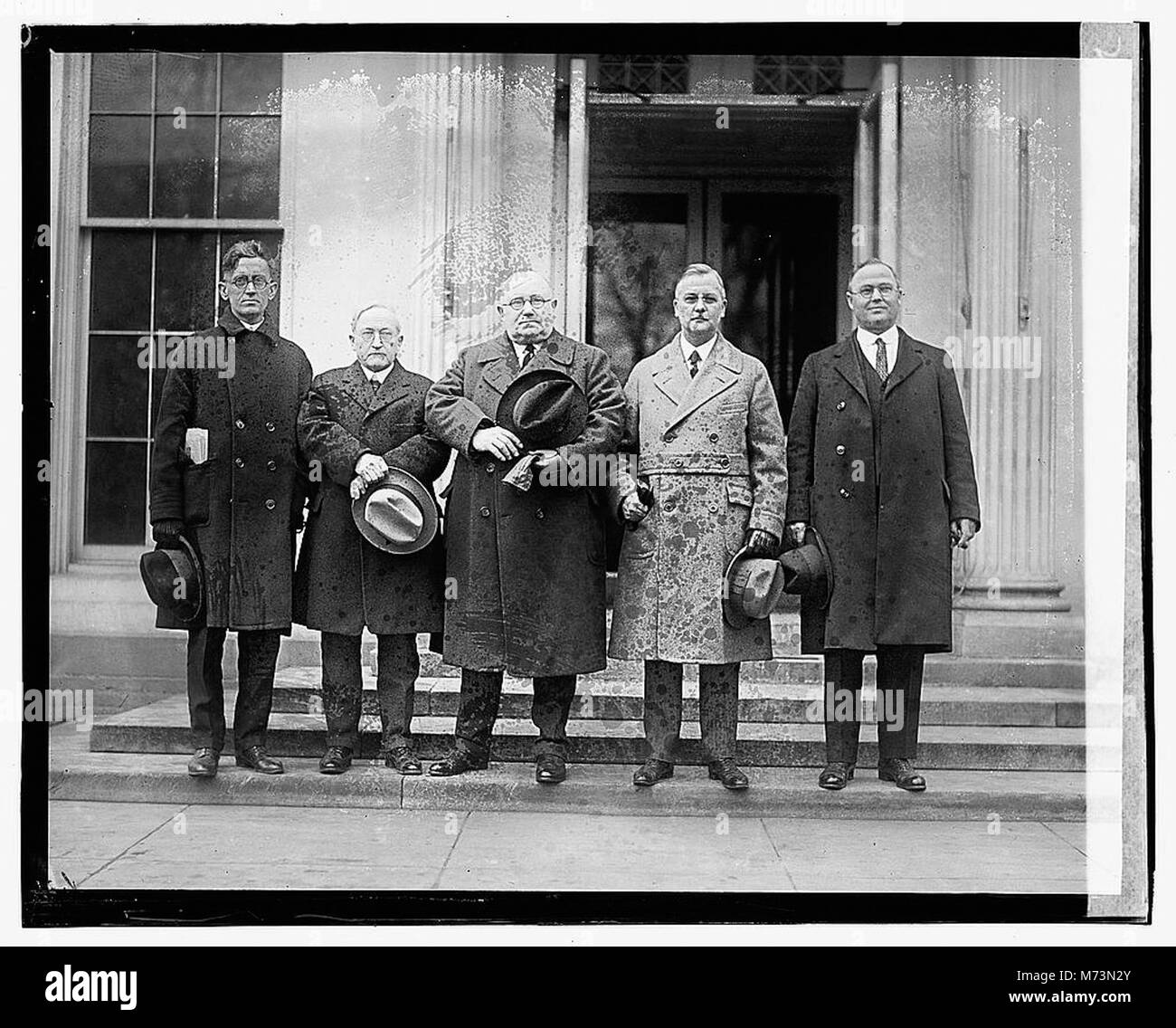 1920s men in suits hi-res stock photography and images - Alamy