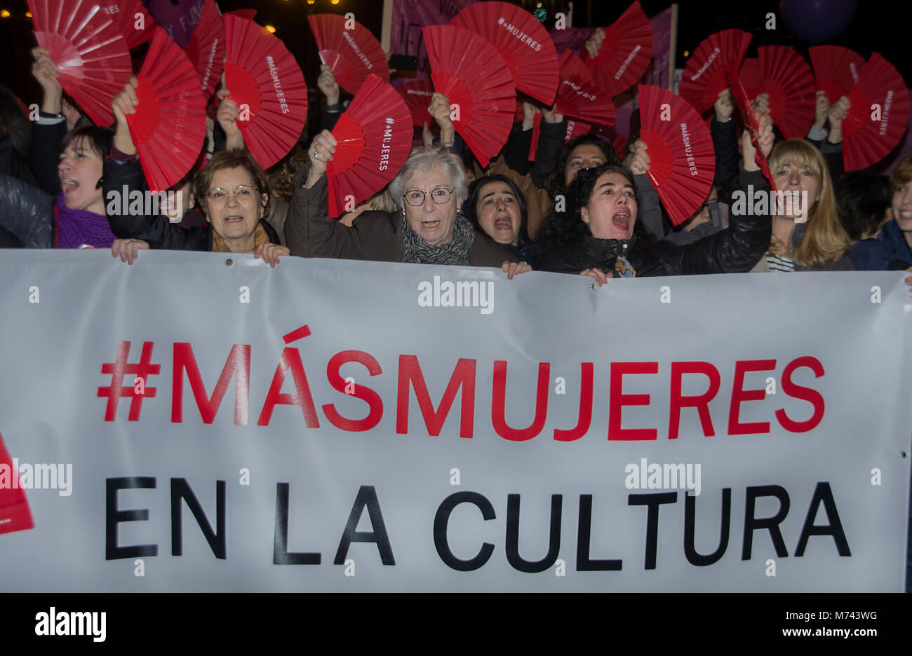 Madrid, Spain. 8th March, 2018. Thousands of women workers went on ...