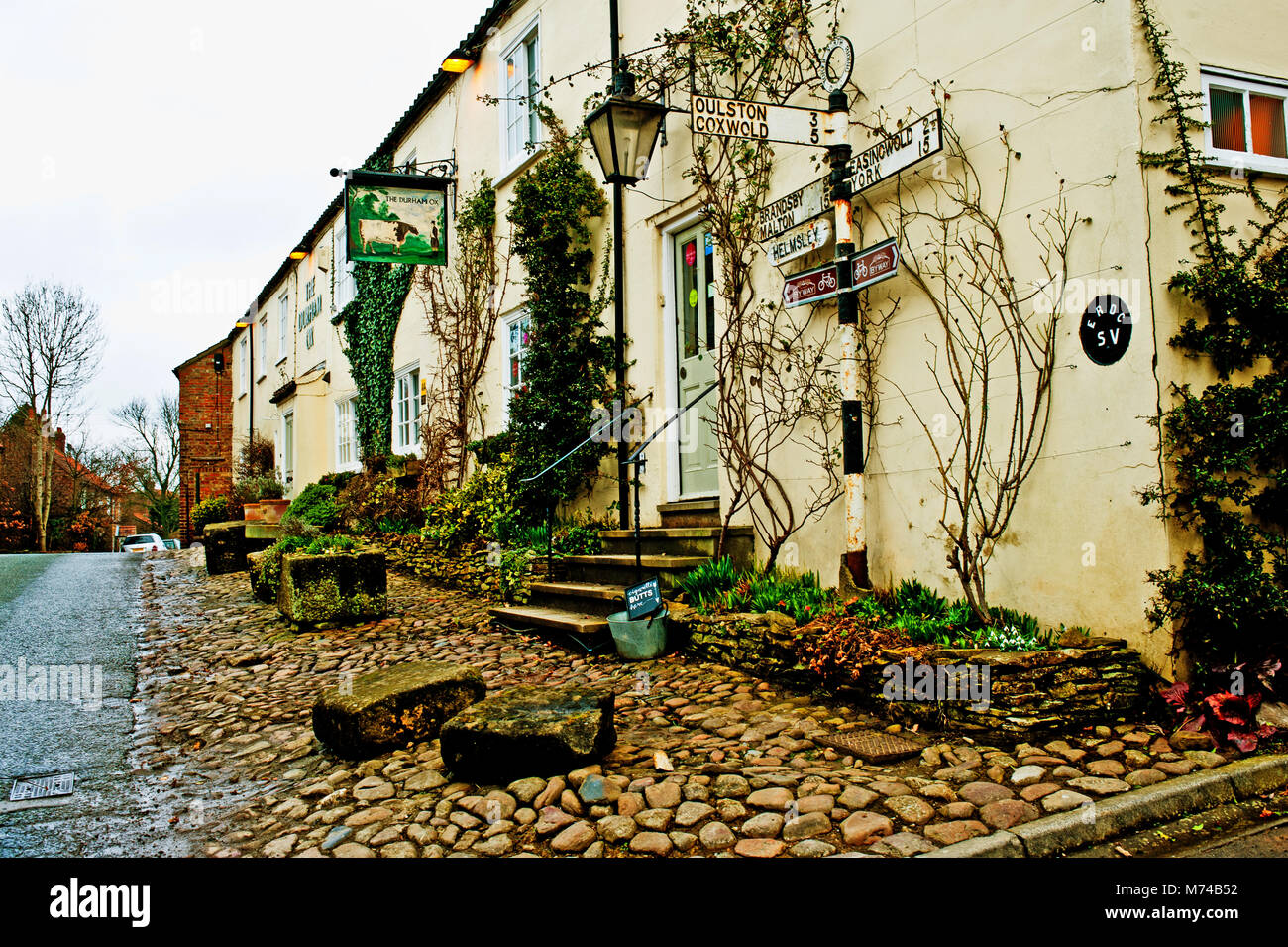 Yorkshire crayke hi-res stock photography and images - Alamy