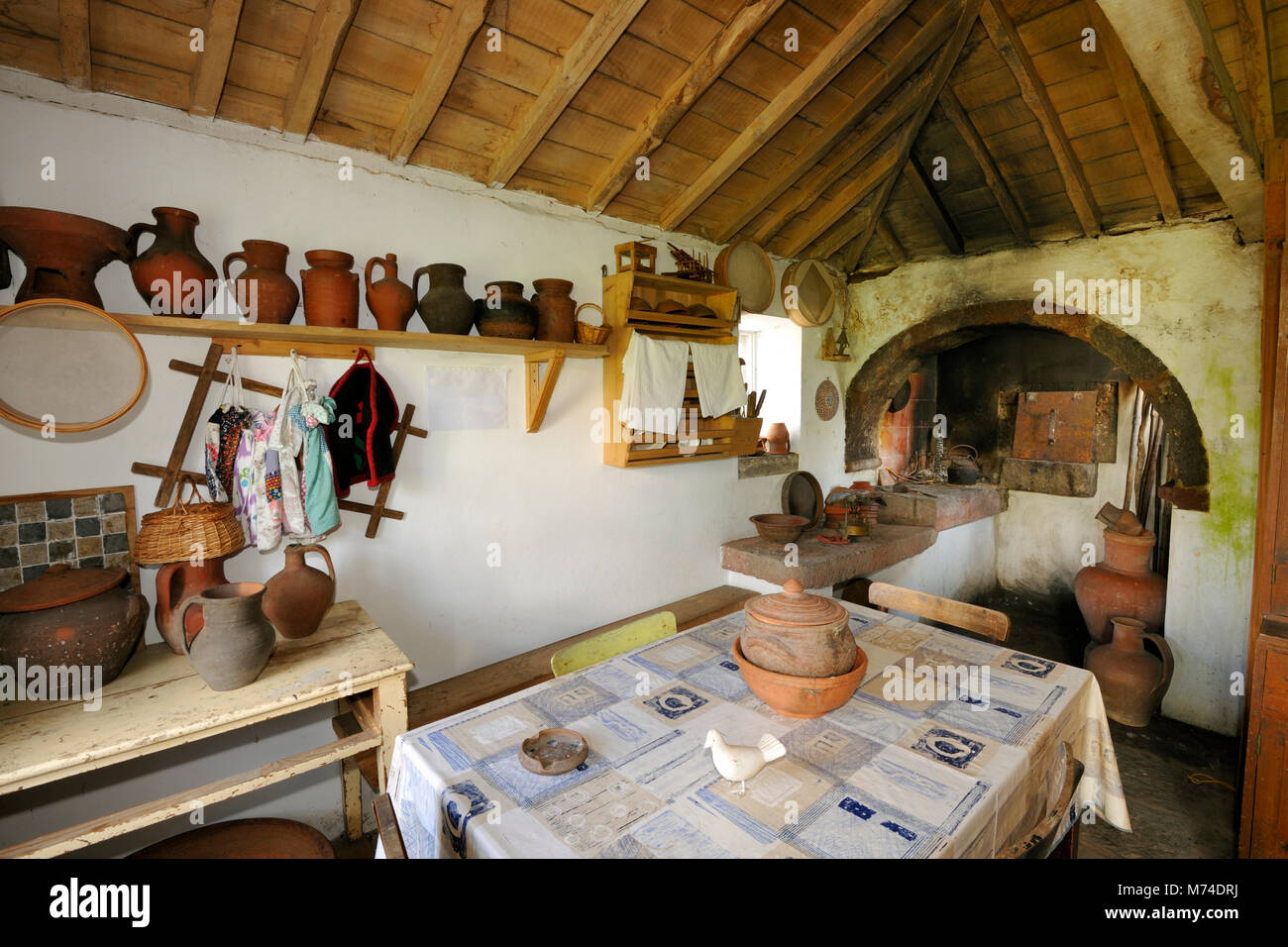 Traditional island architecture hi-res stock photography and images - Alamy