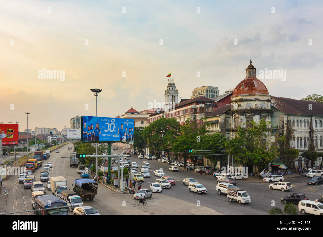 Yangon (Rangoon): Customs House, Yangon Divisional Court, Strand Road ...